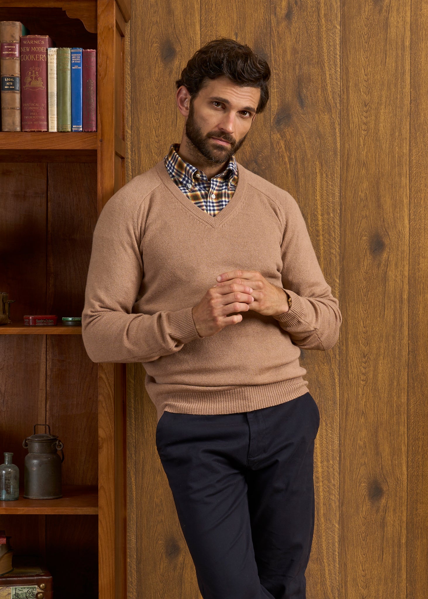 Kilsyth Men's Lambswool Jumper in Camel – Alan Paine